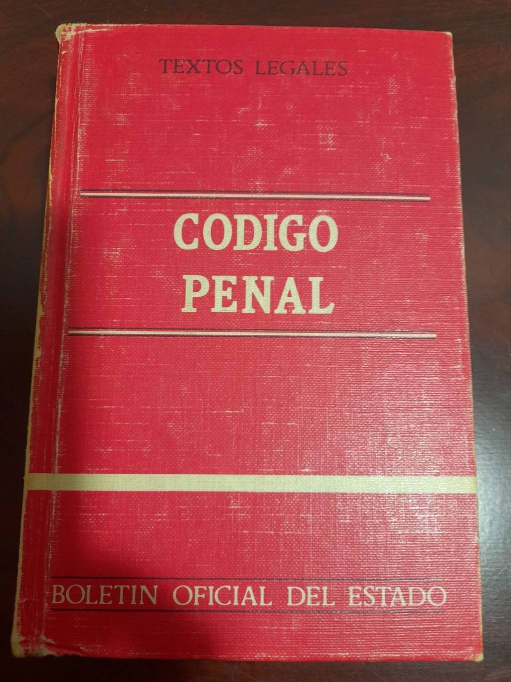 Código penal por 5€ | Libro usado en Brazatortas - QuieroLibros